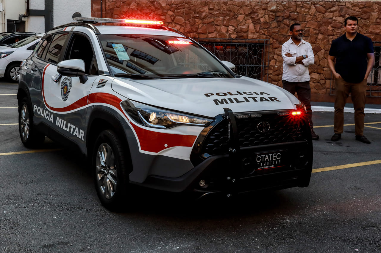 Apresentação Dos Protótipos De Viaturas E Fardamento Diário Do